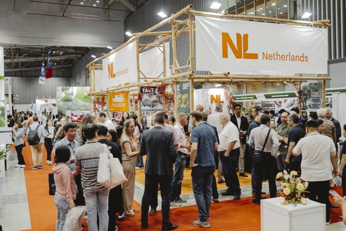 Dutch horticultural mission to Southeast Asia & Netherlands Lounge at ...