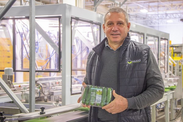 Mucci Farms' Dan Branson passes