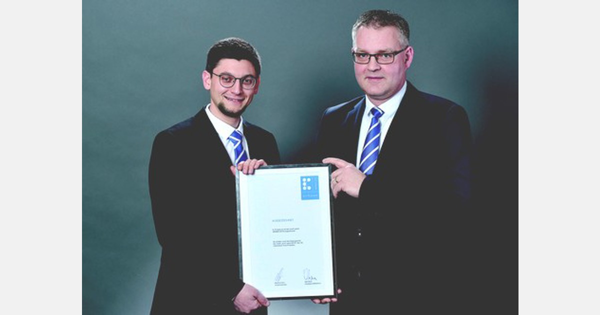 Industry Association awards prize to Pöppelmann plant pot