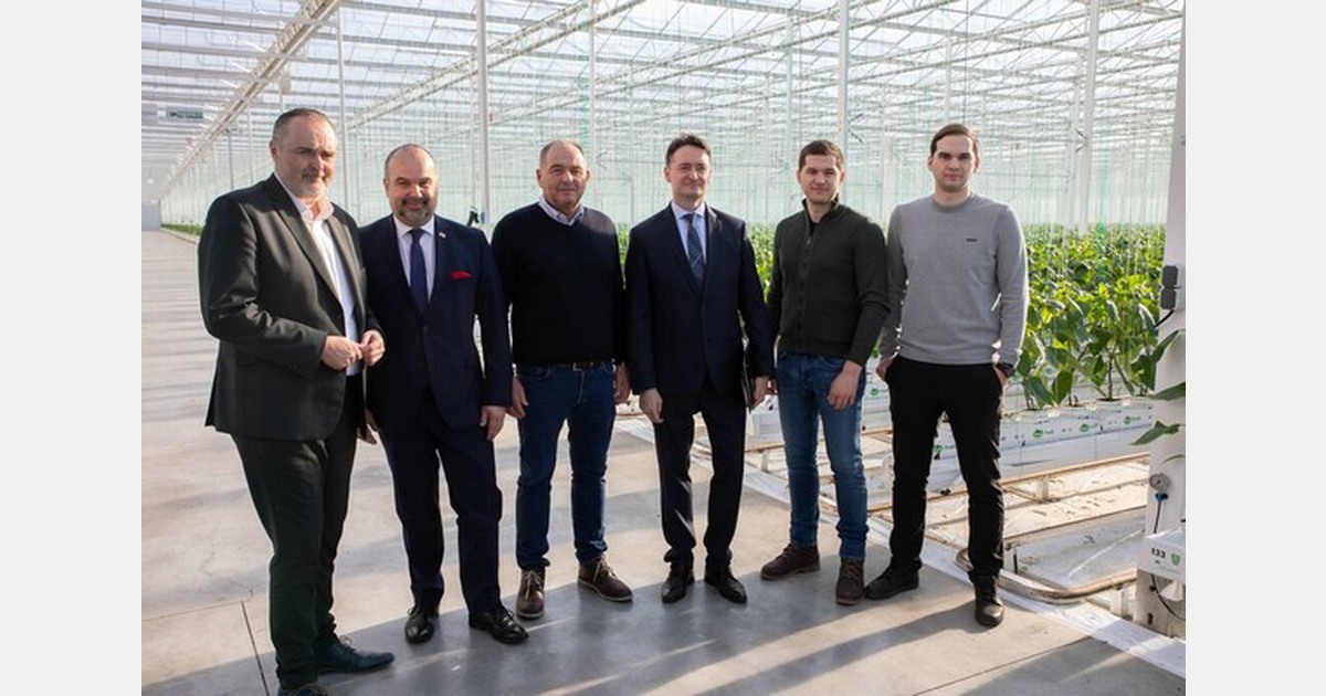 Governor and Croatian Ambassador visit Perlinger Gemüse