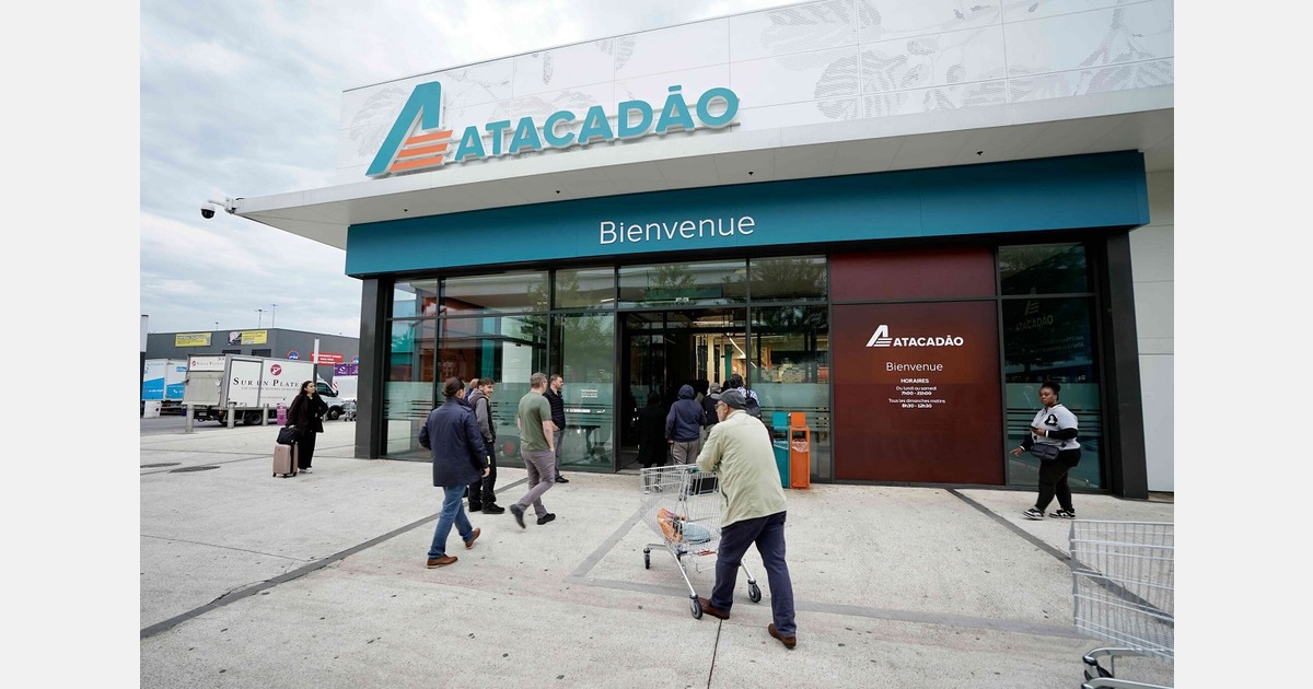 France's first Atacadão supermarket has opened