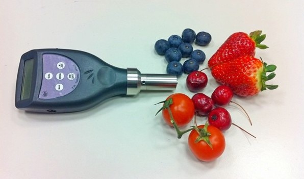 Measuring flesh firmness has never been easier for cherries and blueberries