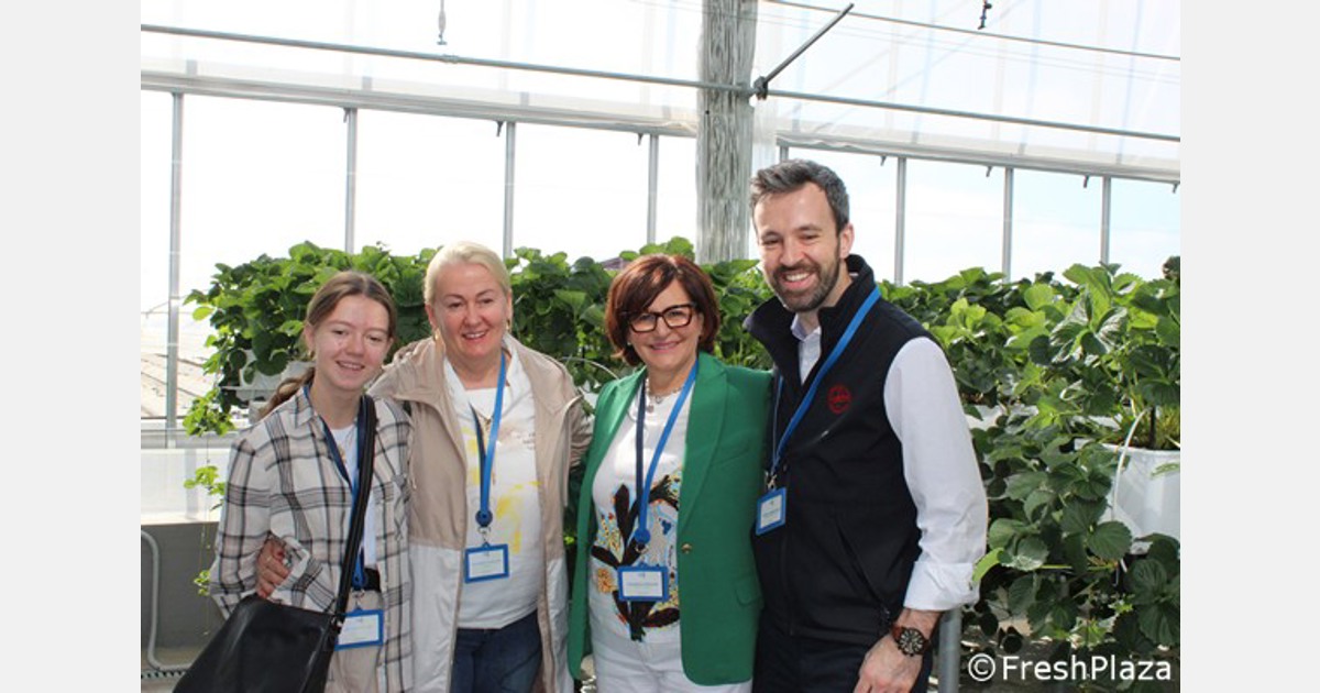 Nova Siri Genetics opens the doors to the strawberry and berry research ...