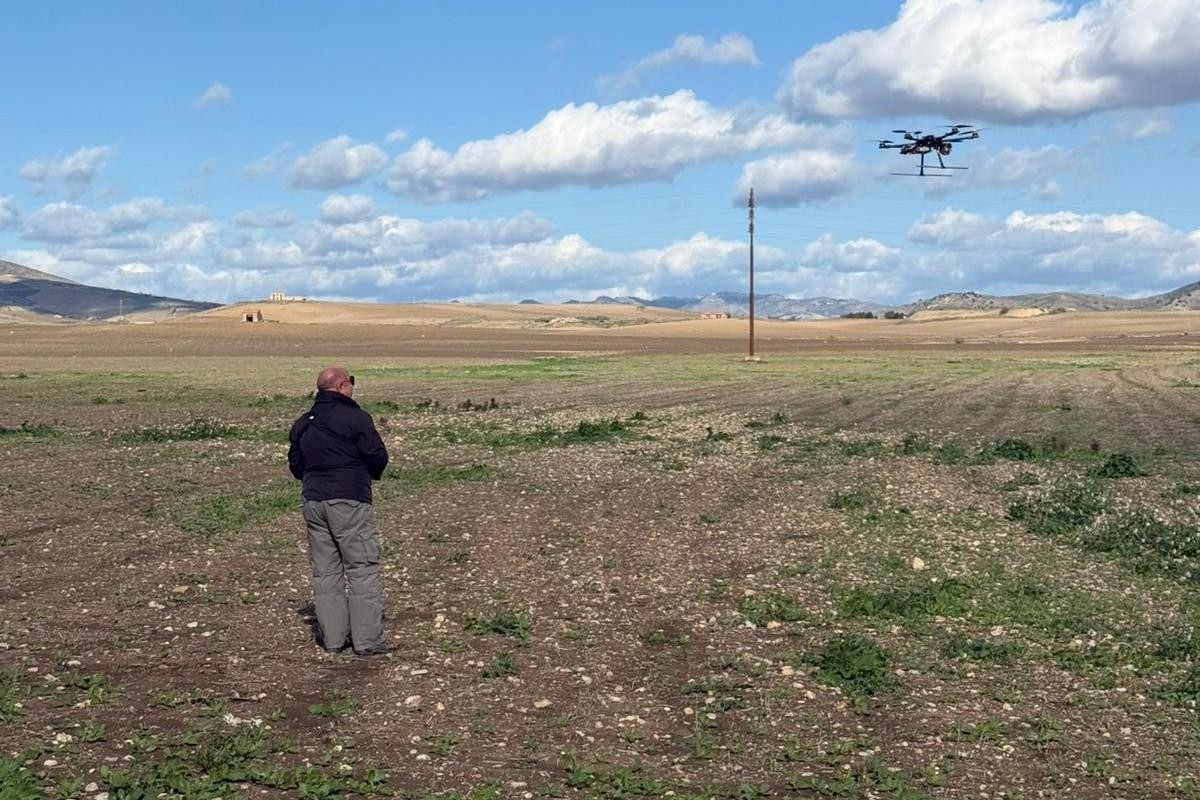 Underground water: 30 to 240 metre depth scanning