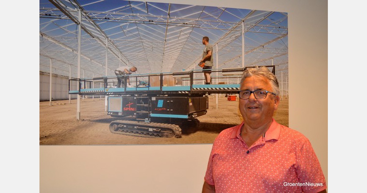 "Suddenly the chef pulled a gun from under his apron"