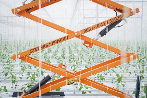 Machines are ready to help growers during crop rotation