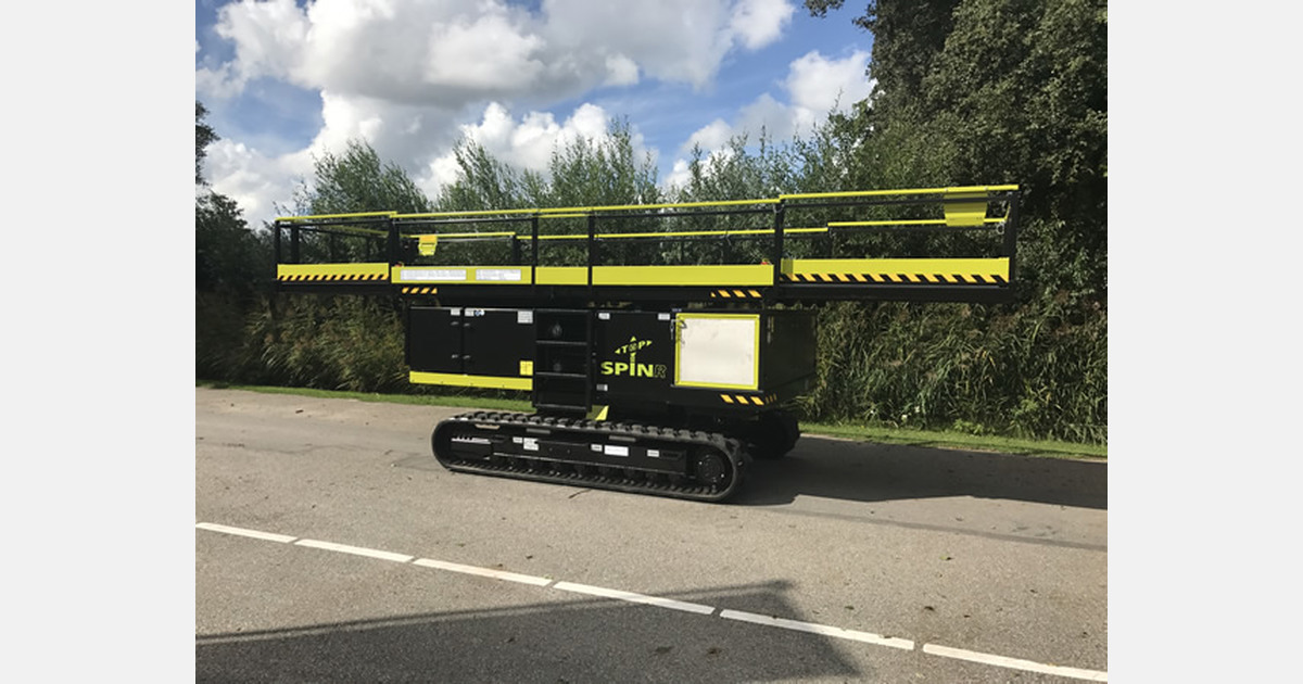 "Particularly high demand for tracked machines with slewing ring and ...