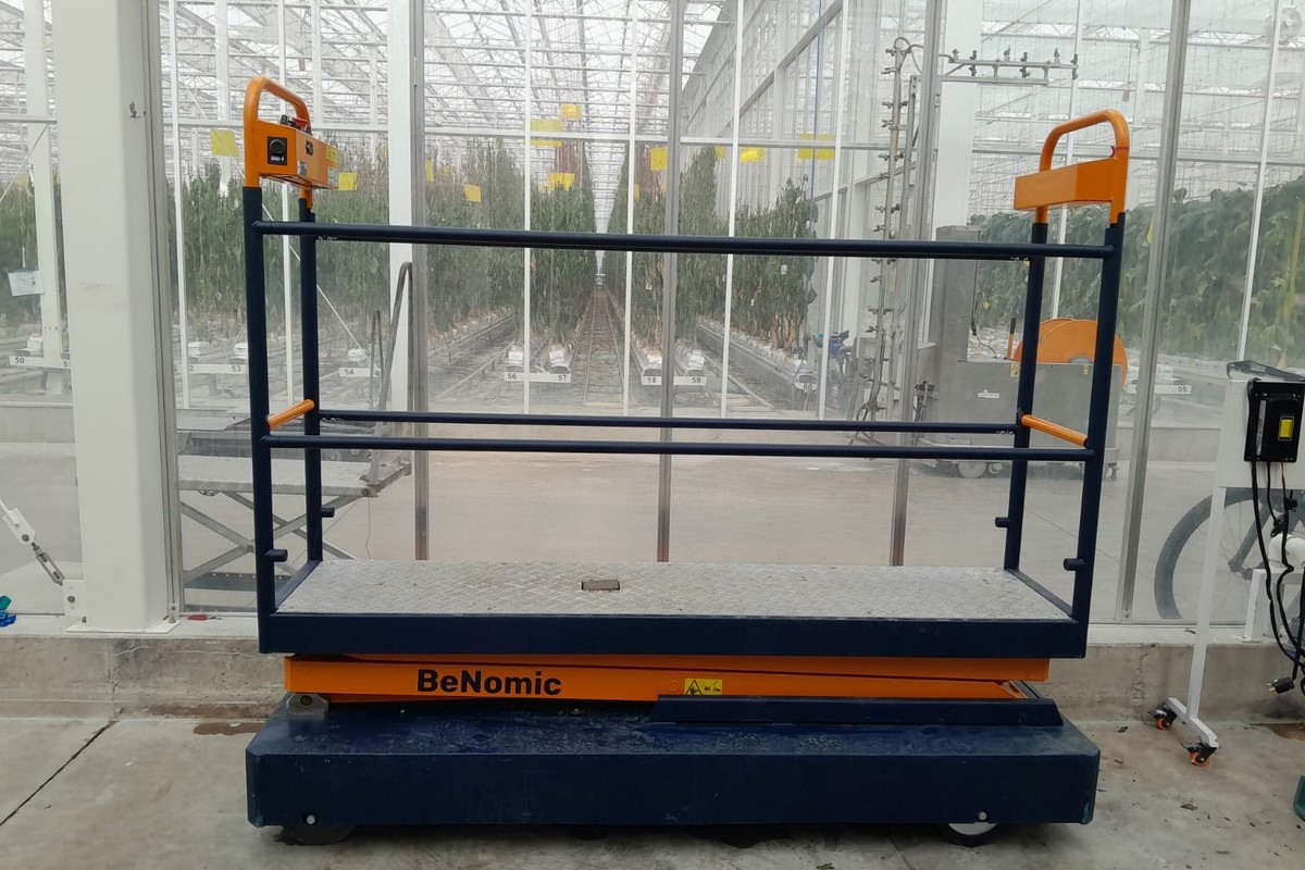 "Over 100 pipe rail trolleys delivered to Mexico"