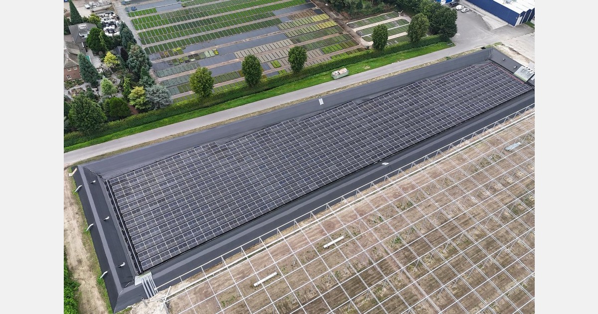NL: Basins full of solar panels laid