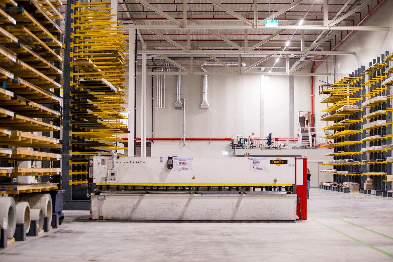 Sandwich panels with waterproof coupling