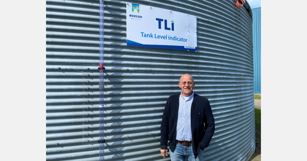 Measuring the water silo level with the Tank Level Indicator