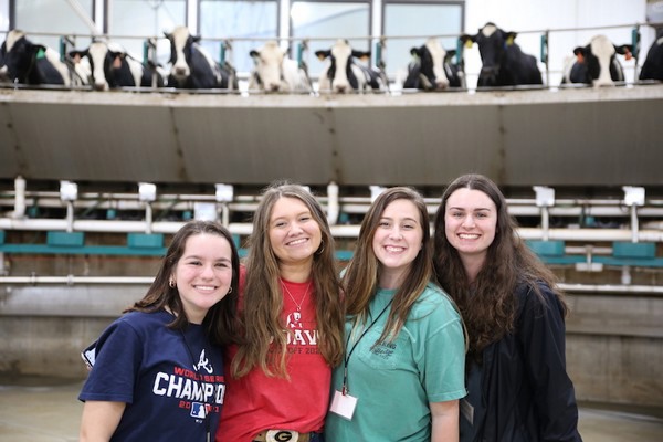 CAES students get new views on industry during Georgia ag tour