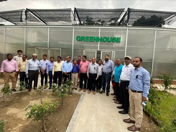 Bangladesh: new greenhouse for wheat research inaugurated