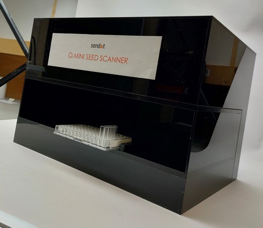 O2 mini seed scanner presented at Seed meets Technology