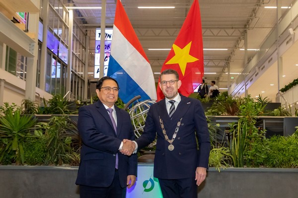 Prime Minister of Vietnam visits World Horti Center