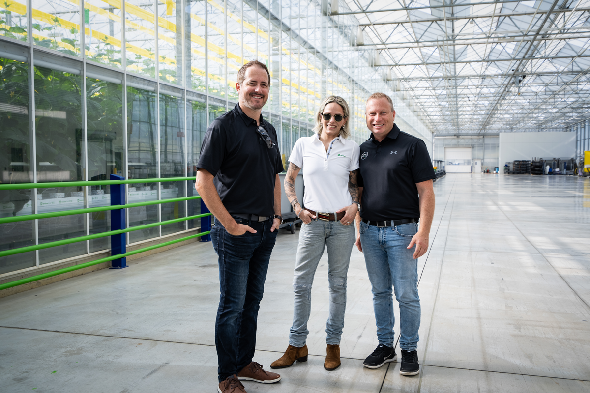 CAN: Mona Nazari writes about her experiences in Canadian greenhouses