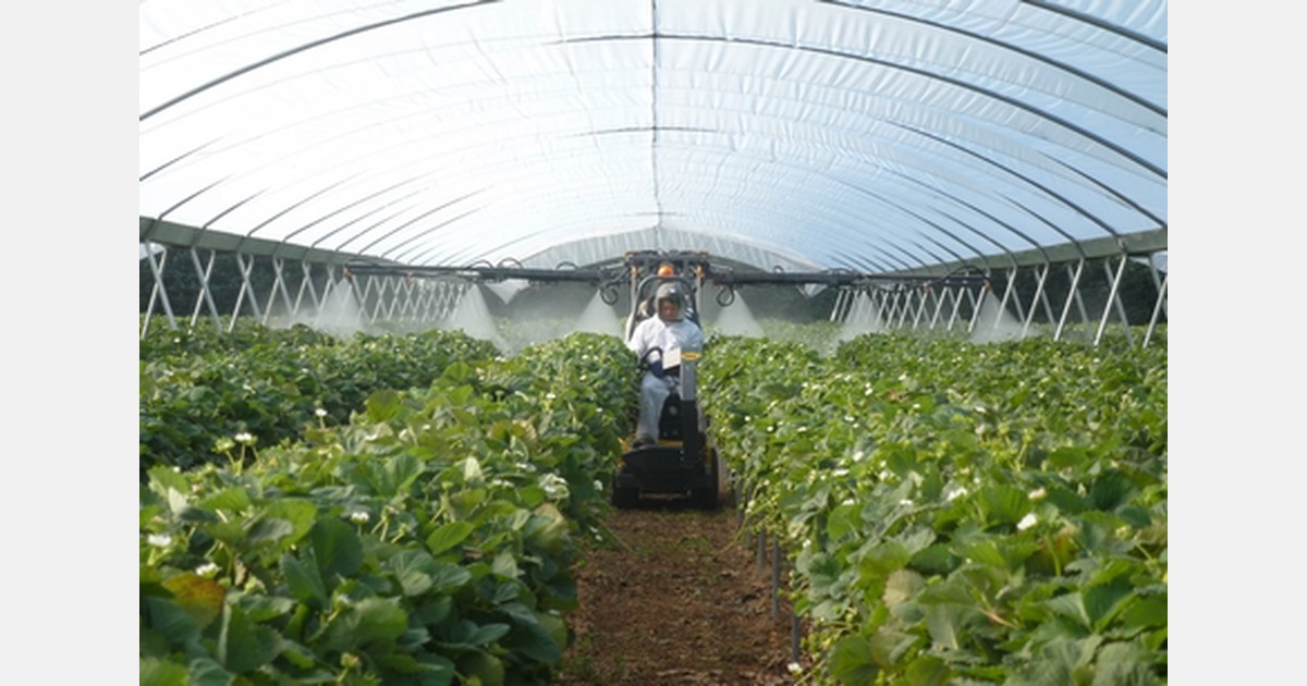 IDM presents new Fumimatic spraying boom for fruit growers