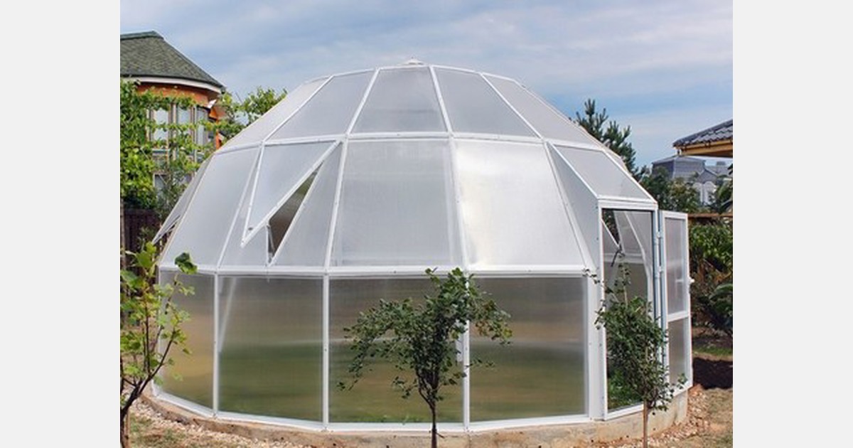 Kyrgyz company introduces yurt-shaped greenhouse