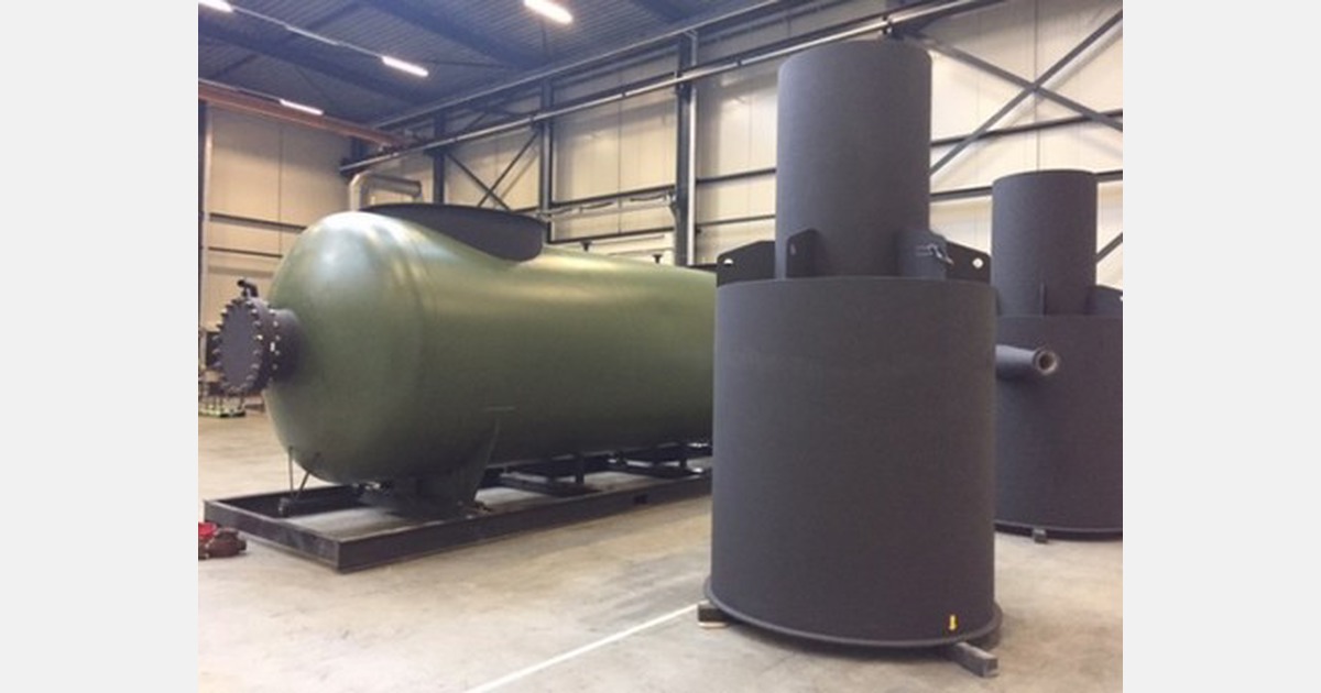 Steam separator designed to cool geothermal water from 140-100°C